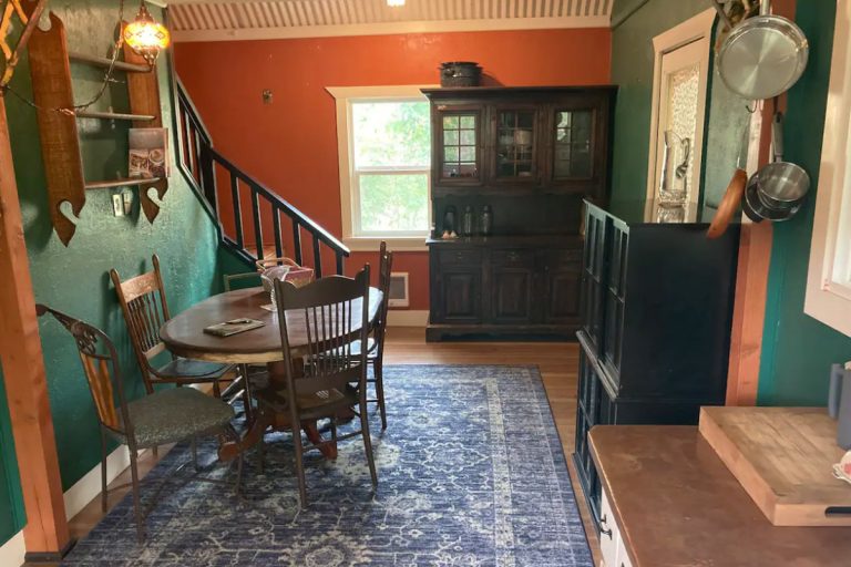 15 Cozy Cabins in Oregon You Can Rent - Go Wander Wild