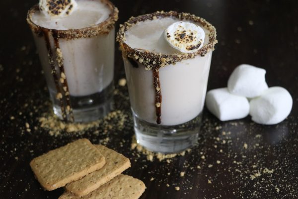 27 Fun Ideas for Camping Cocktails - Go Wander Wild