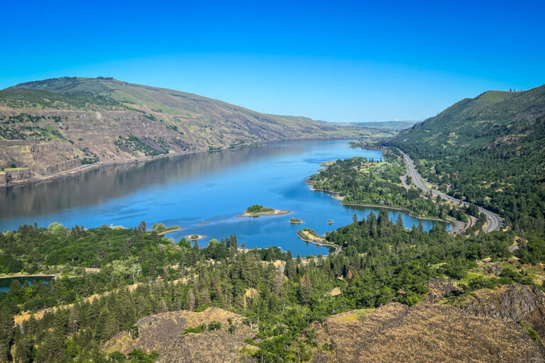 Rowena Plateau Trail: Oregon Hiking Guide - Go Wander Wild